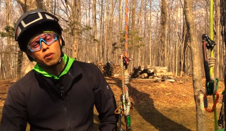 Single Leg VS Double Leg Tether En Español — Bartlett Arborist Supply